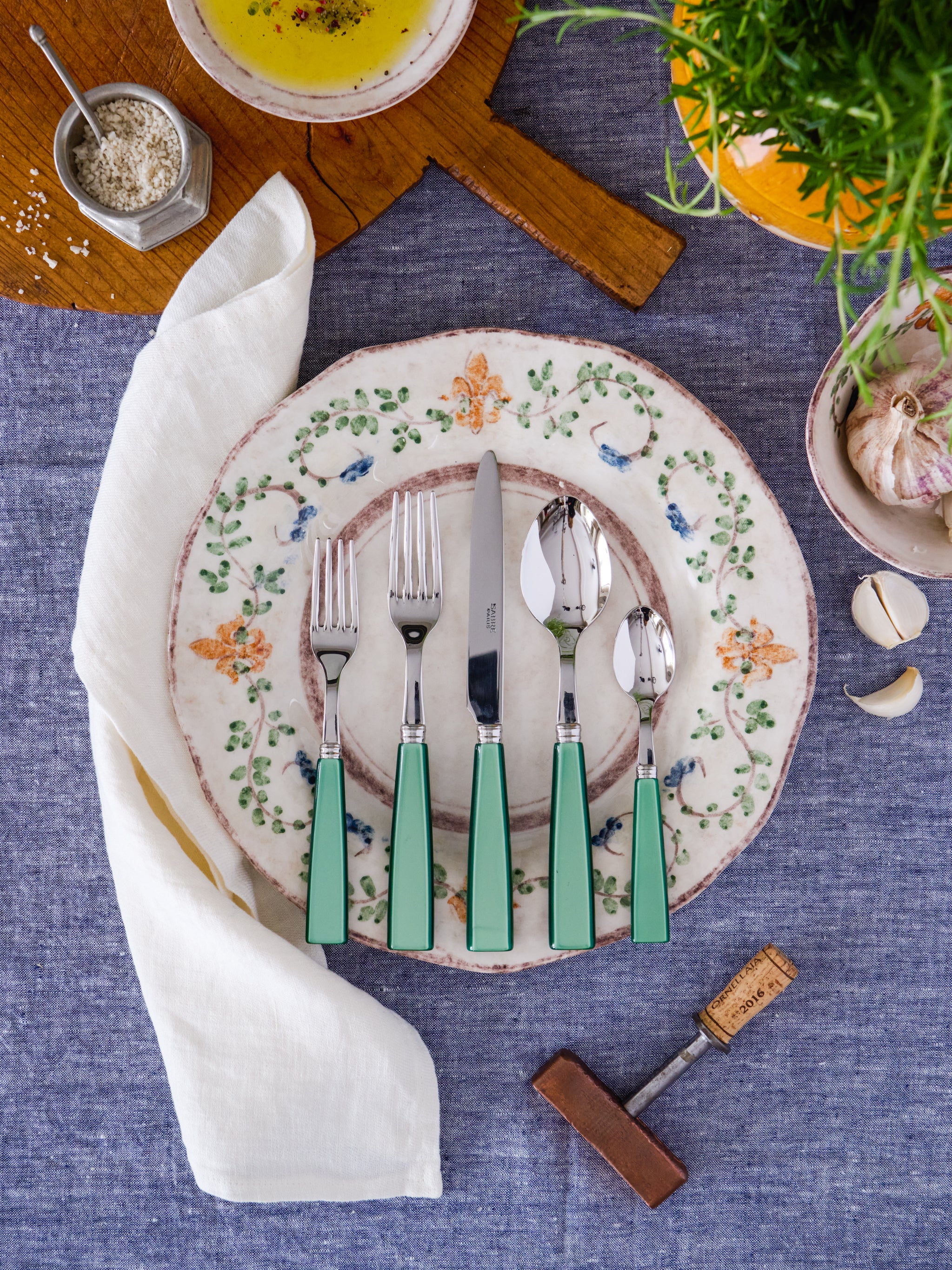 Shop the Sabre Paris Icone Garden Green 5 Piece Place Setting at Weston ...